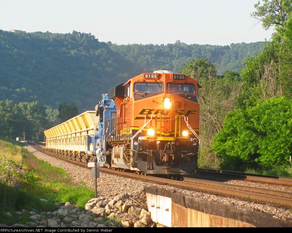 BNSF 6195, BNSF's Aurora Sub.